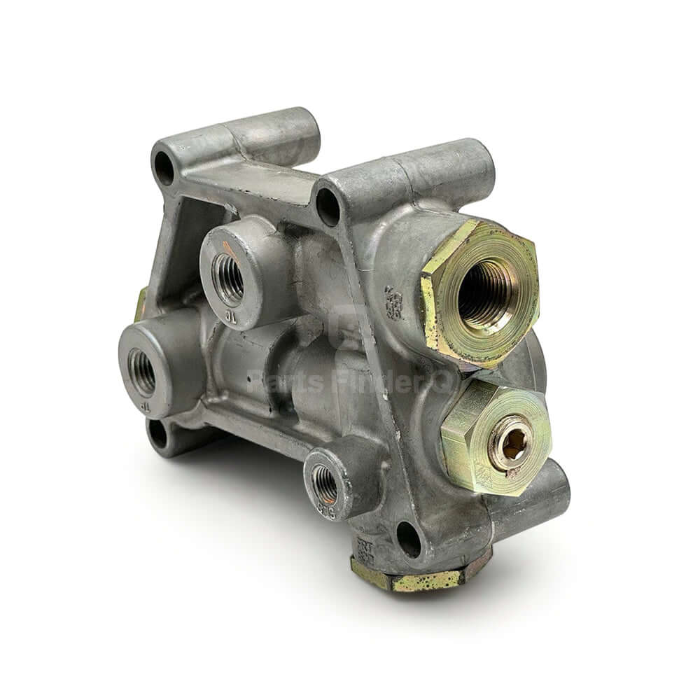 4223409C91 | Genuine International® Tractor Protection Valve